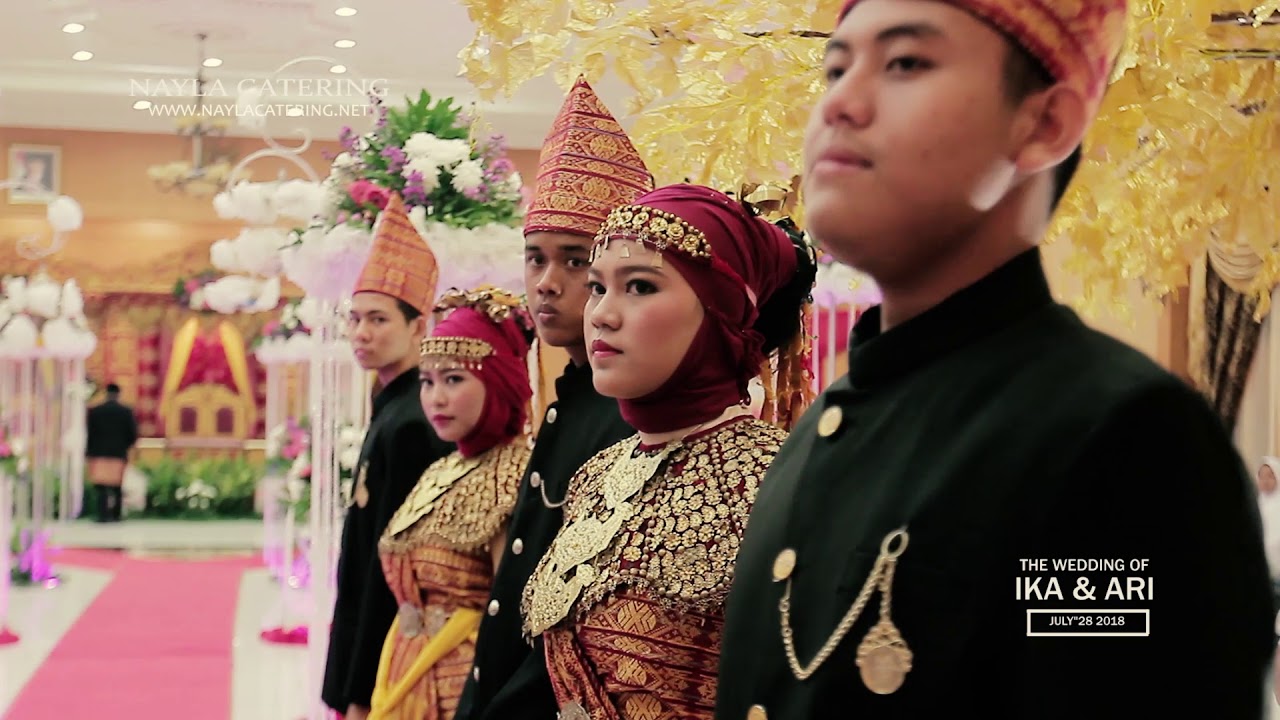 WEDDING IKA & ARI HIGHLIGHT - YouTube