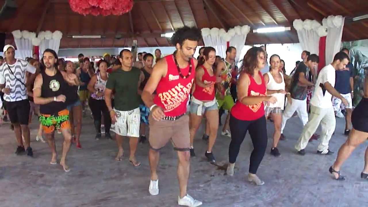 Isaac Lopes e Izabela Miranda. Berg's Congress 2013. Aquecimento. - YouTube