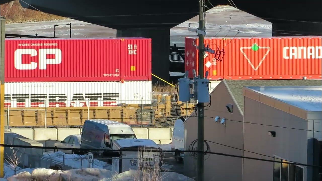 CPKC EB intermodal 2024 Dec 29 10:45 - YouTube