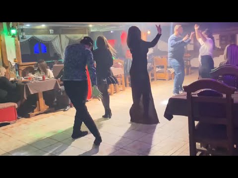 Лезгинка Чеченская 2022 Девушки Танцуют Cупер В Ресторане Москва Мадина ALISHKA Гогия Девочка Танцуй