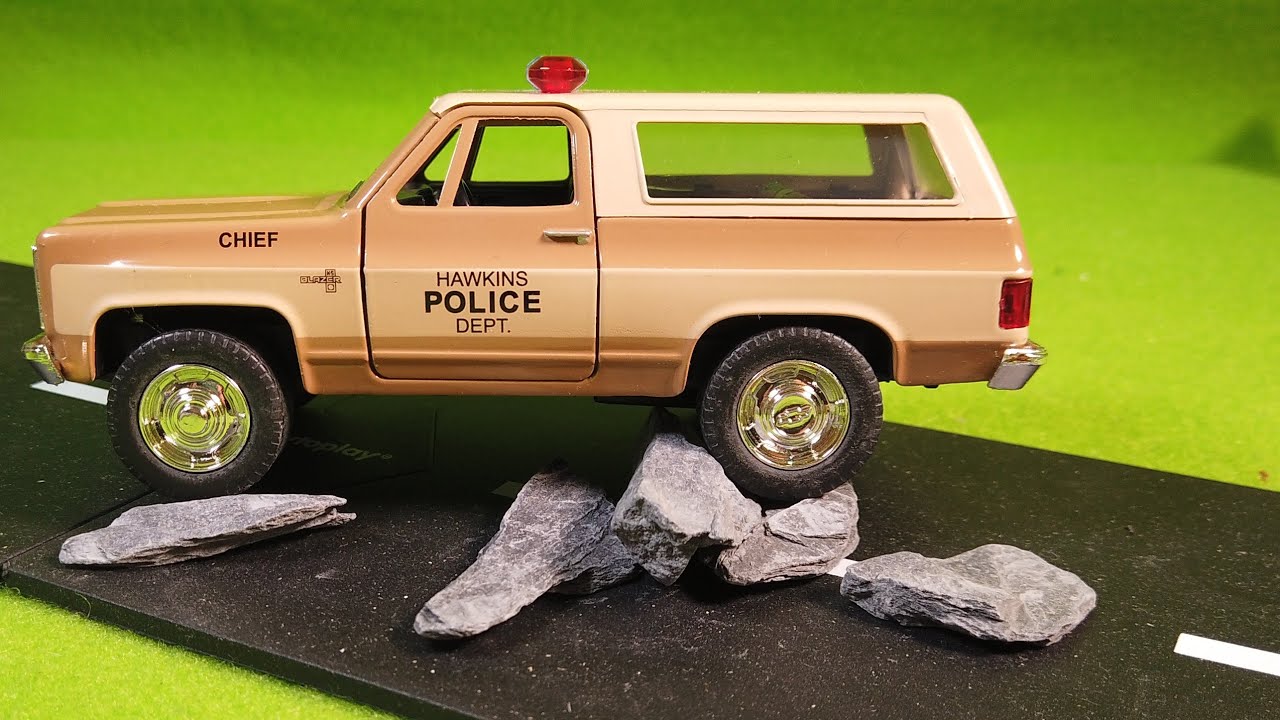 Unboxing Cool Cars: Hopper's Chevy Blazer from Stranger Things - YouTube