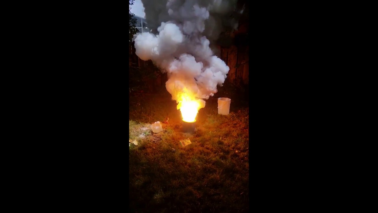 Titanium dioxide Thermite - YouTube