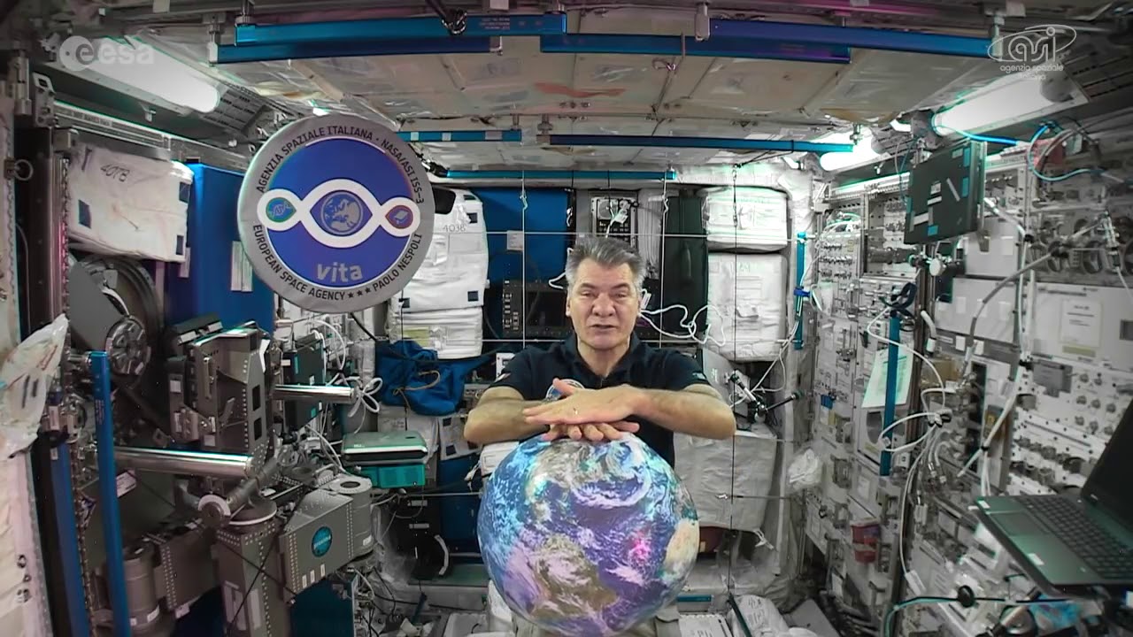 CPR in Space - German Resuscitation Council - YouTube