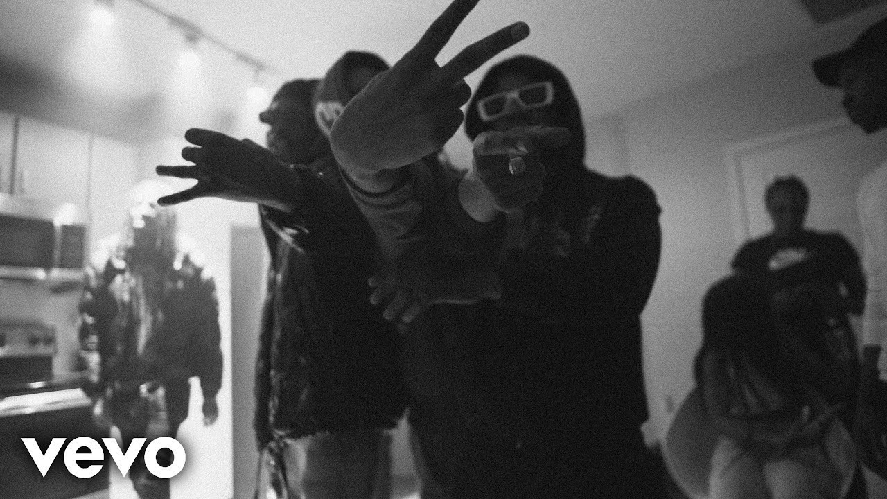 Lil Bank - DND (Official Video) - YouTube