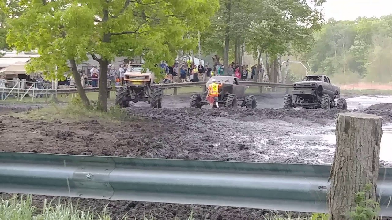Mud fest Hillman Mn 2018 memorial wkend(4) - YouTube