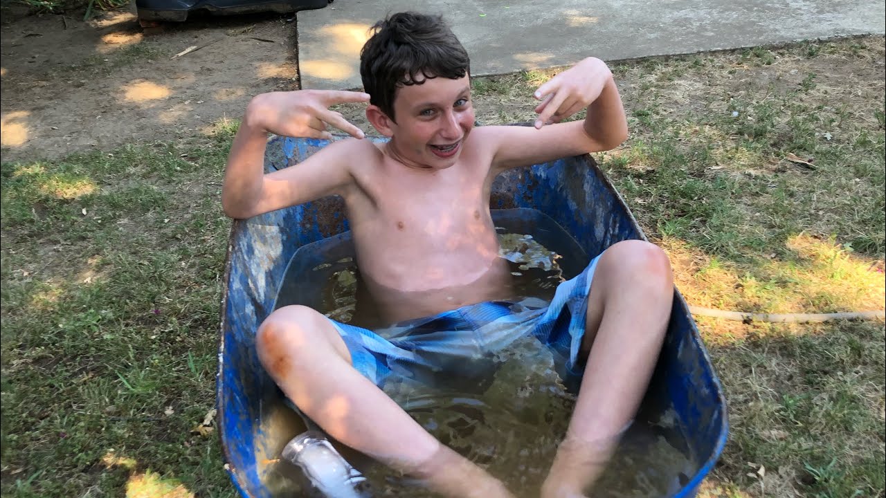 ICE BATH CHALLENGE WITH A FRIEND!!! (gone wrong) - YouTube