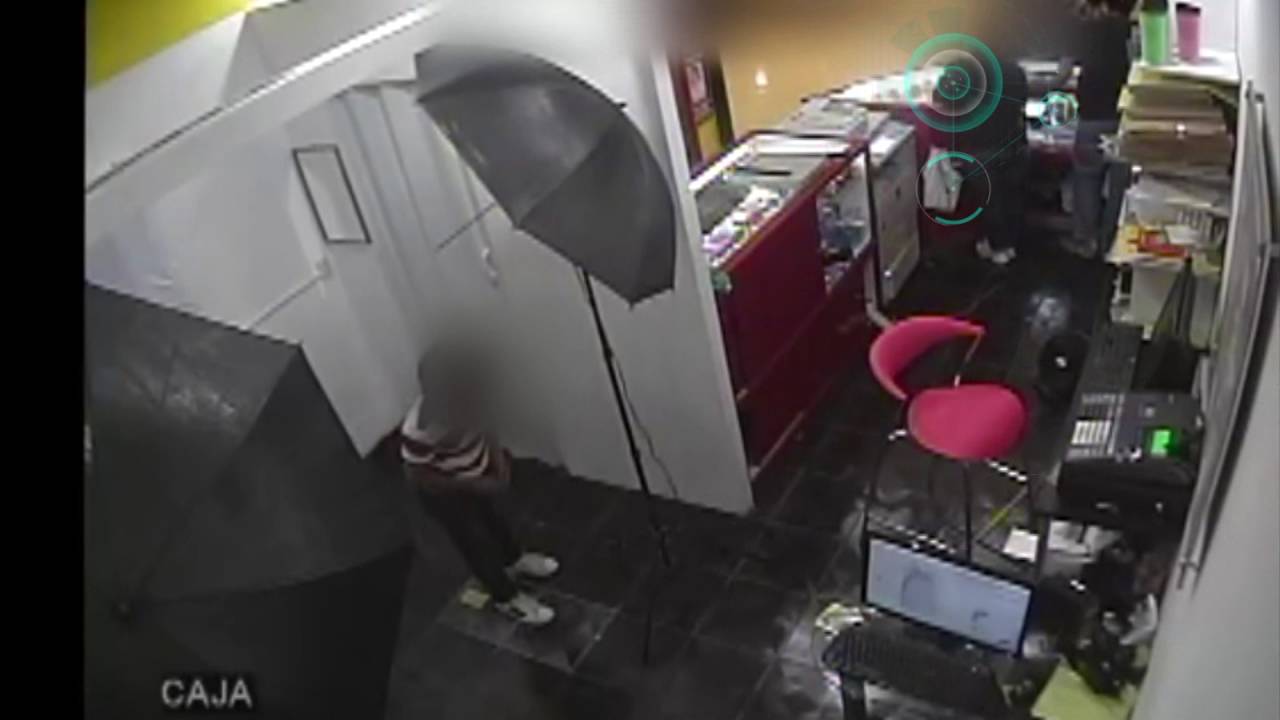 Niño robando en almacén fotográfico | Infraganti - YouTube