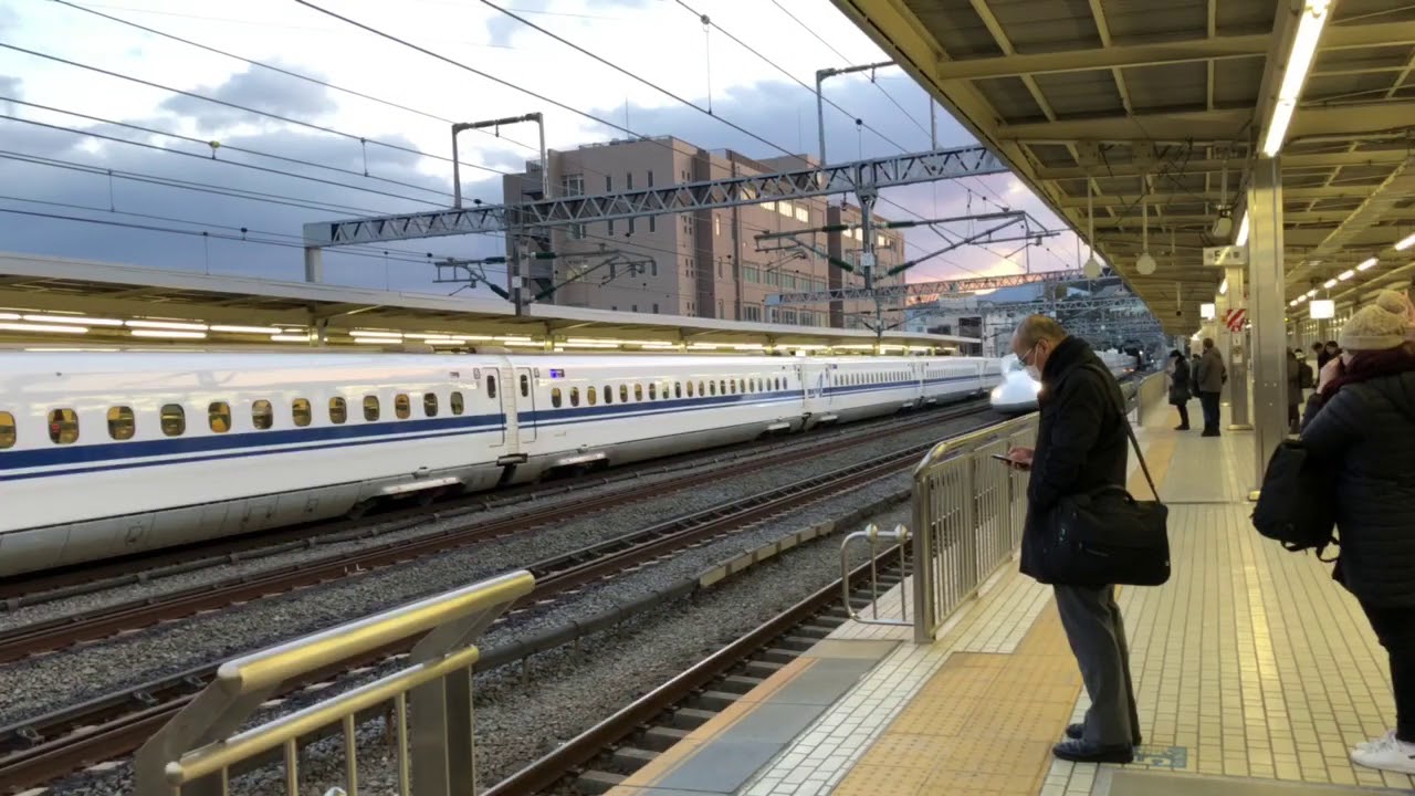 Shinkansen crossing at high speed - YouTube