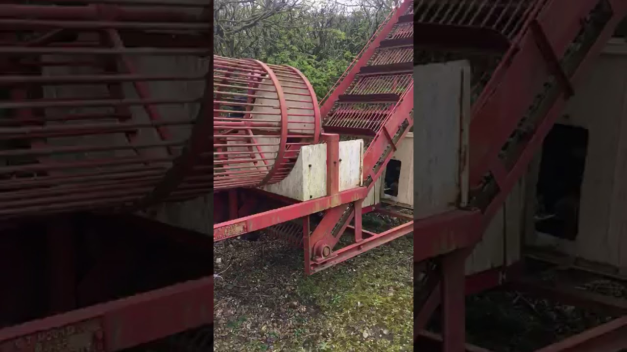 1948 CTM Mk IV cleaner loader, - YouTube