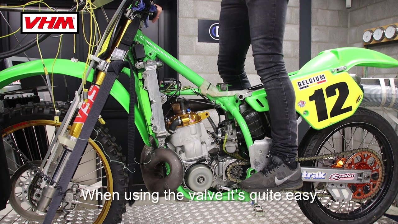 Engine start Kawasaki KX500 with VHM decompression valve and cylinder ...