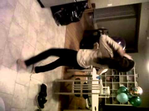 Balloon Bouncing - YouTube