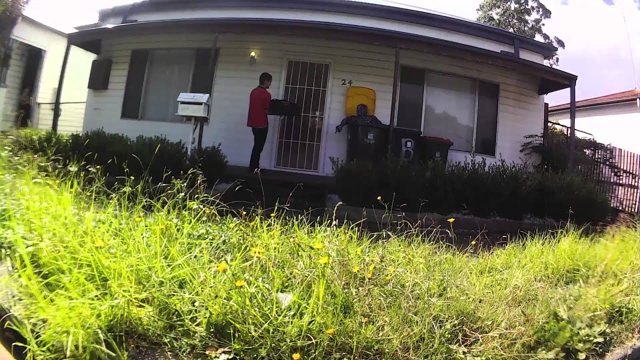 Pizza Delivery Scare Prank - Fail - YouTube