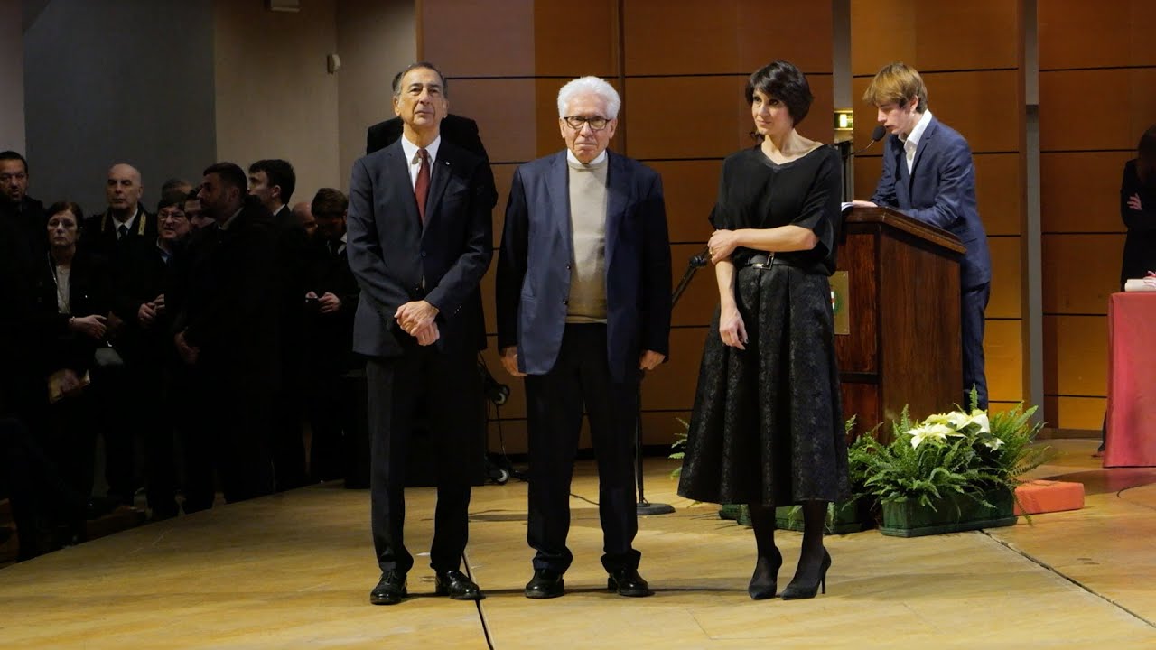 Bruno Andreoni riceve l'Ambrogino d'Oro 2023 - YouTube