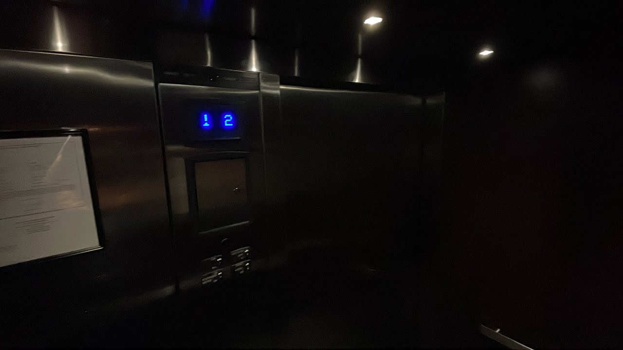 Tru Hilton Murfreesboro ThyssenKrupp elevators - YouTube