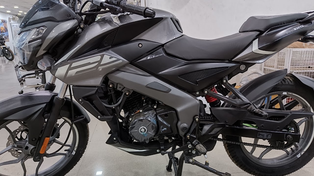 Bajaj Pulsar NS 125 Review - YouTube