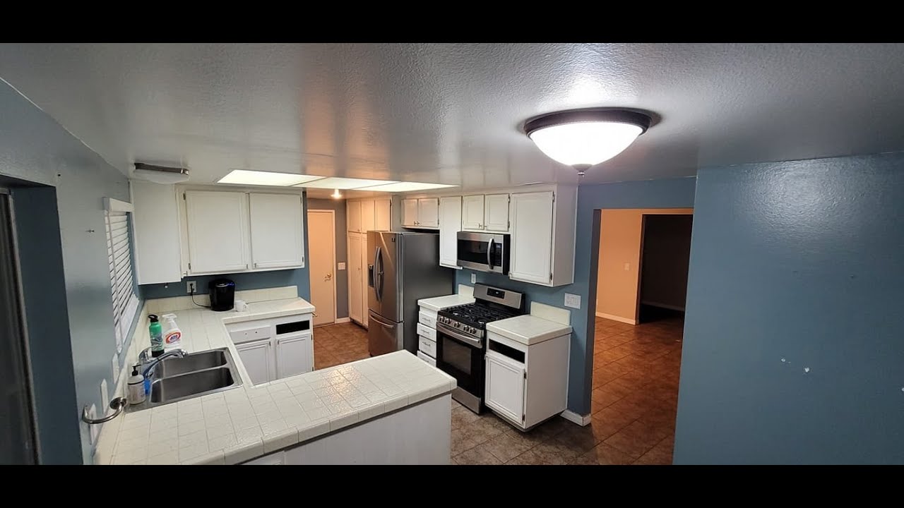 Updating a 1976 kitchen - YouTube