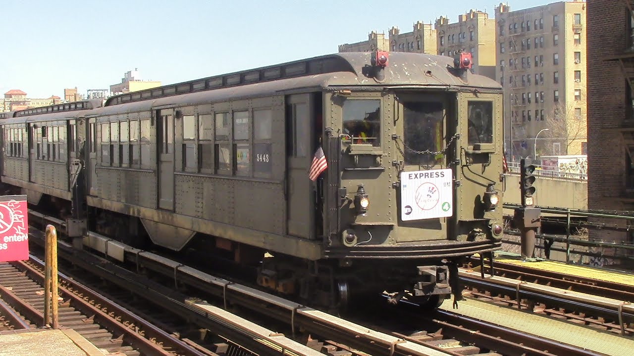 Trains of the New York Yankees Home Opener + MNCR 208! - YouTube