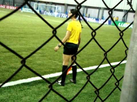 Neuza Inês Back, a bandeirinha mais bonita do Brasil. - YouTube