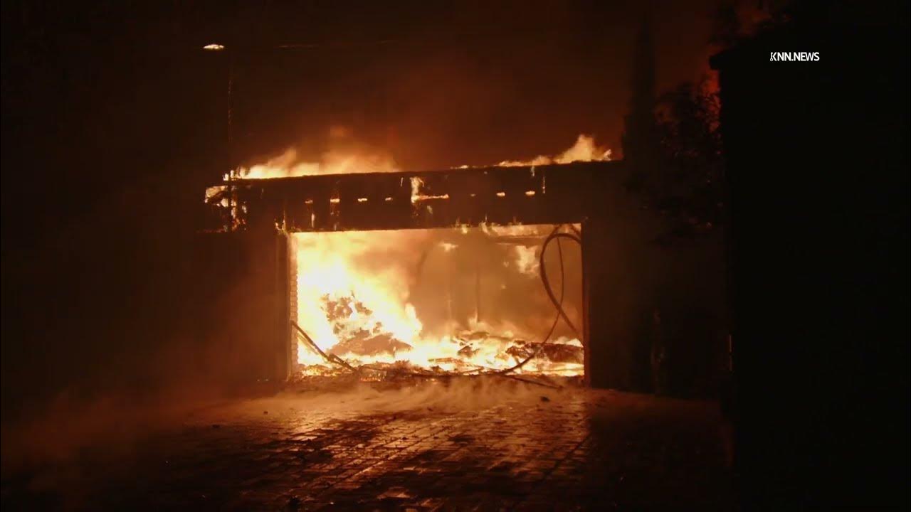 Fast Moving Franklin Fire Prompts Evacuations & Destroys Malibu Homes - YouTube
