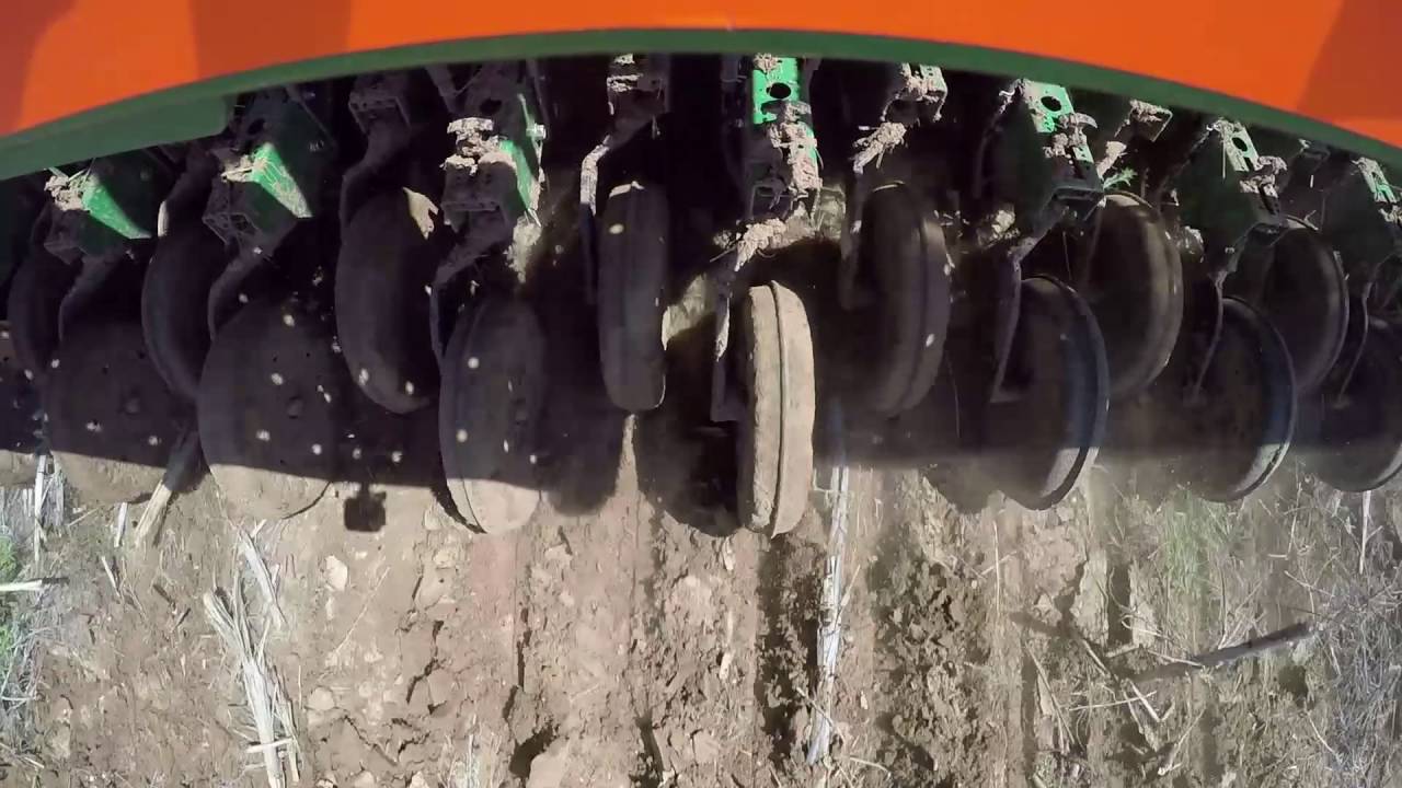 No-till Milo Planting (GoPro) - YouTube