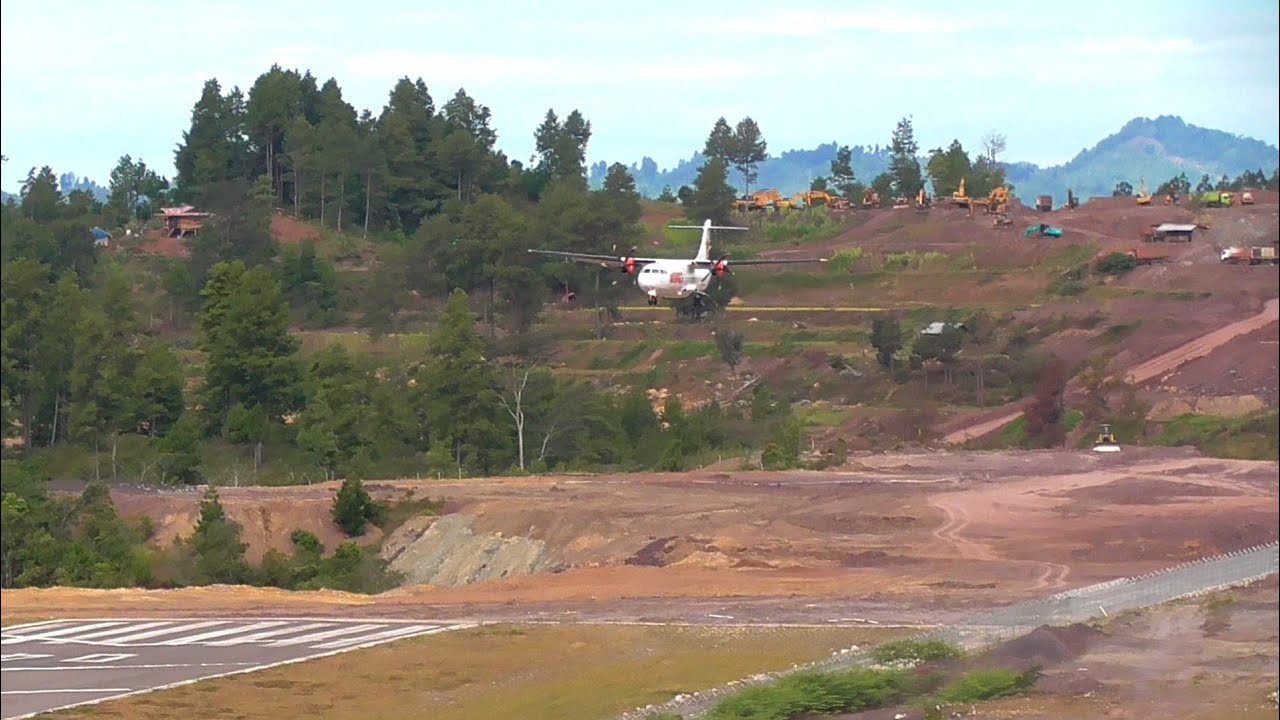 Pesawat Wings Air Atr 72-600 landing Di bandara Toraja | Toraja airport ...