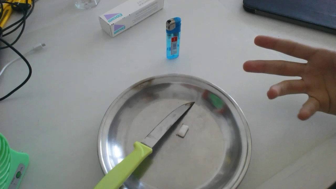 Burn a chewing gum / what will happen if we burn a chewing gum - YouTube