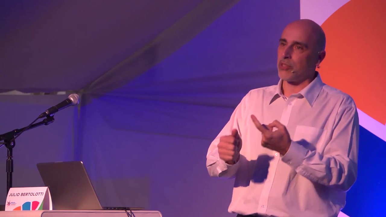 JULIO BERTOLOTTI: “Diseñar el medio. Las narrativas transmedia ...