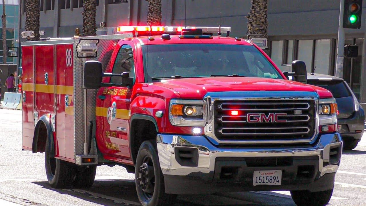 McCormick Ambulance 301 & LACoFD Squad 88 Transporting - YouTube