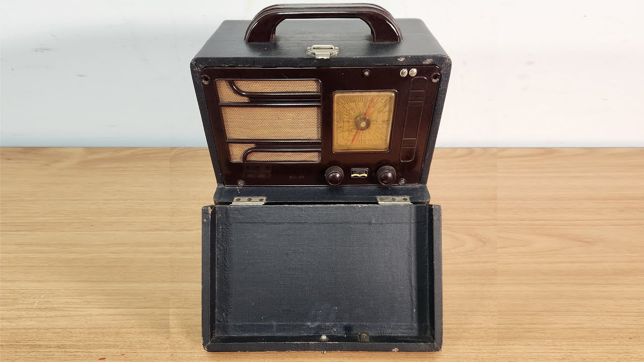 VINTAGE AIRZONE Art Deco Valve FINE Radio PORTABLE AUSTRALIAN MADE VERY ...