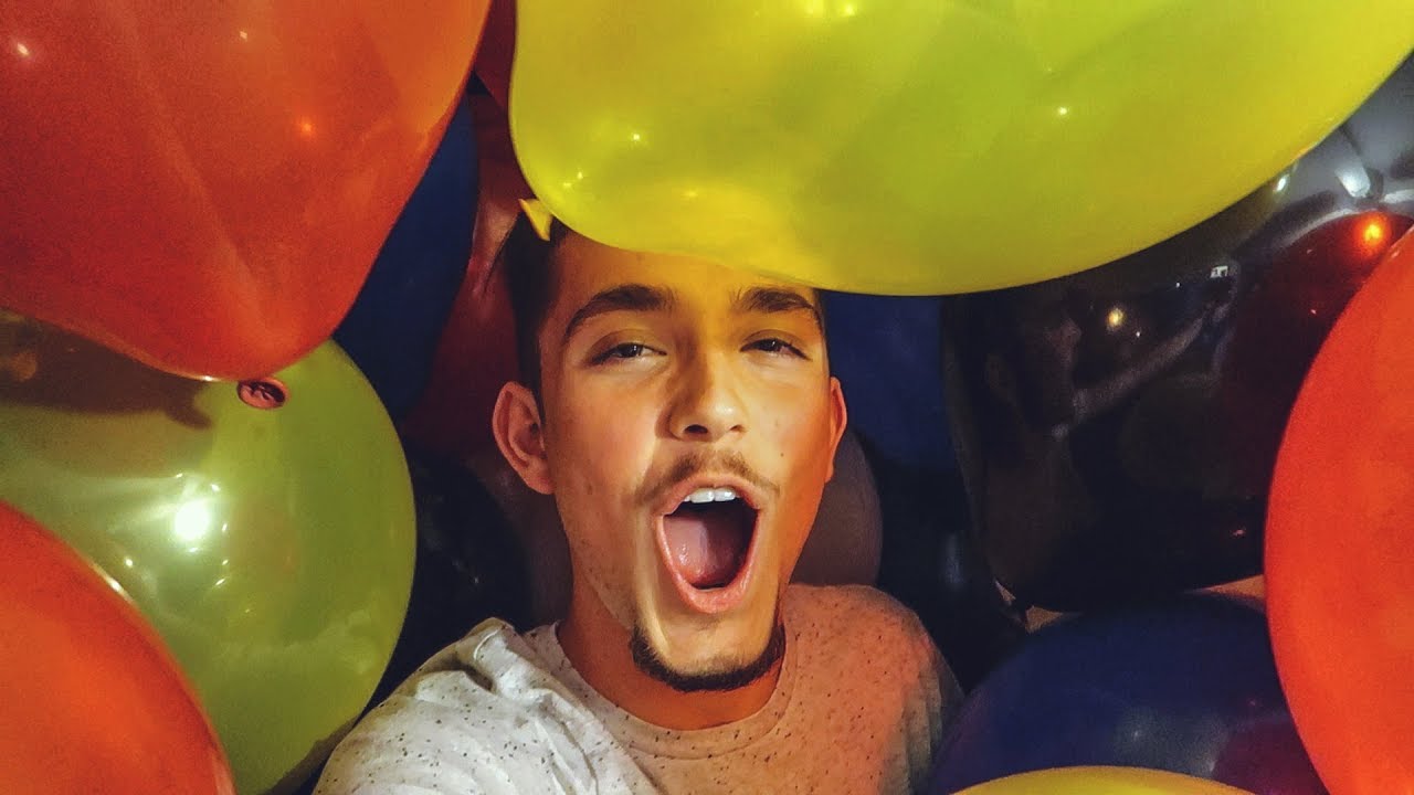 1000+ BALLOON PRANK!!!! (FILLED THE WHOLE ROOM) - YouTube