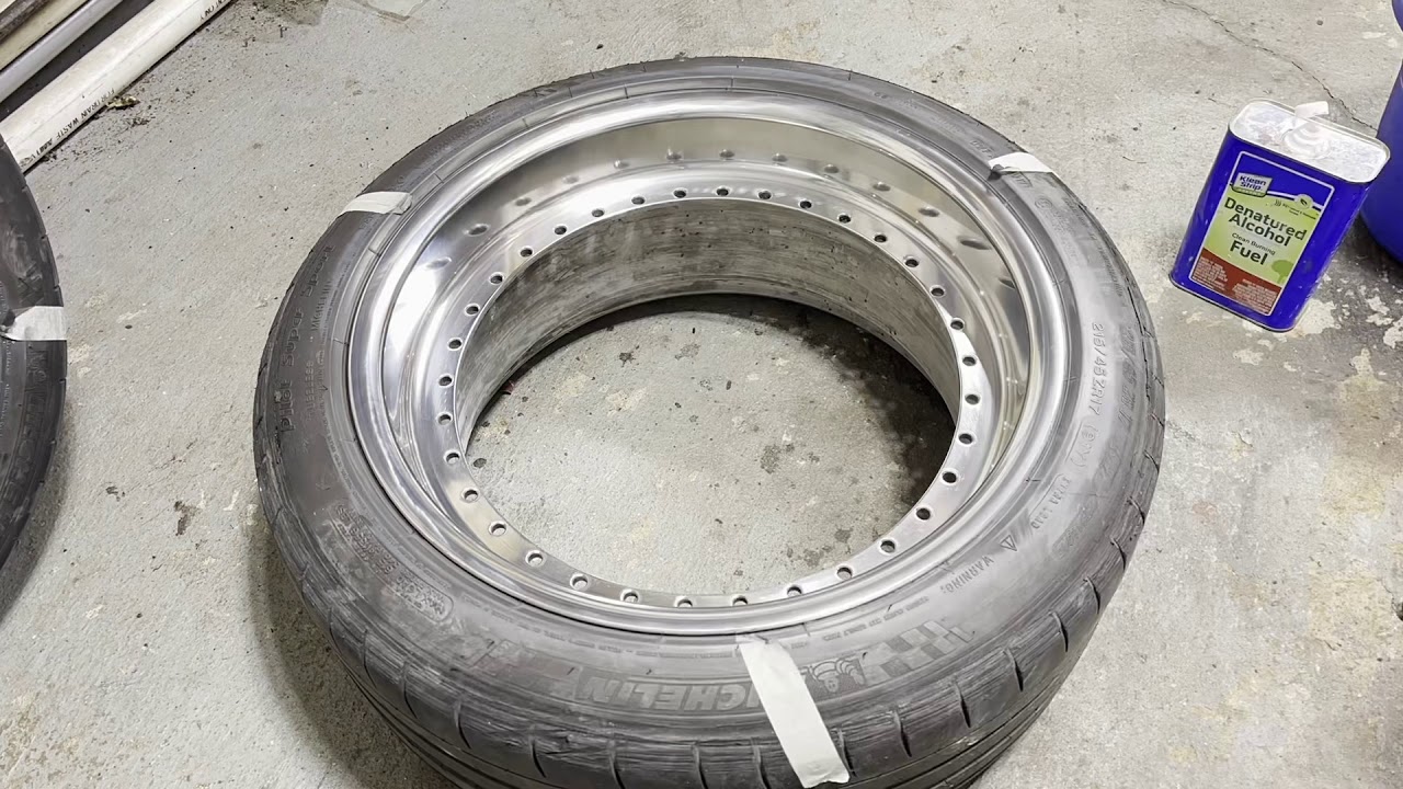 Purchasing & Refreshing a Set of BBS RC090 Wheels for an BMW E30 - YouTube