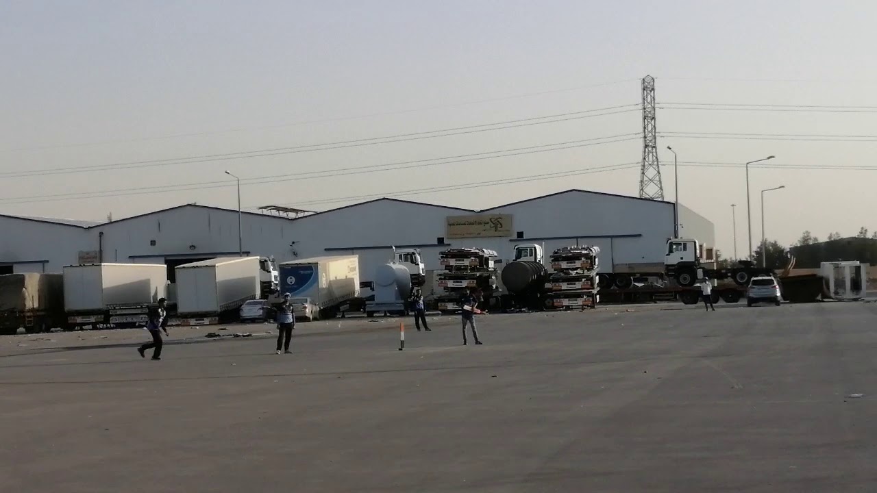 Waheed Warriors All Rounder Mohsin Bowling VS STAR CC - YouTube