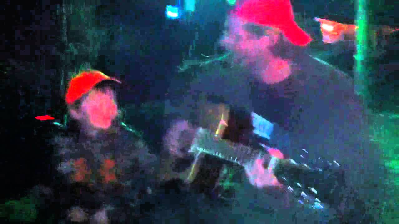 Andy Griggs and Mason Isbell sing "20 Little Angels" - YouTube