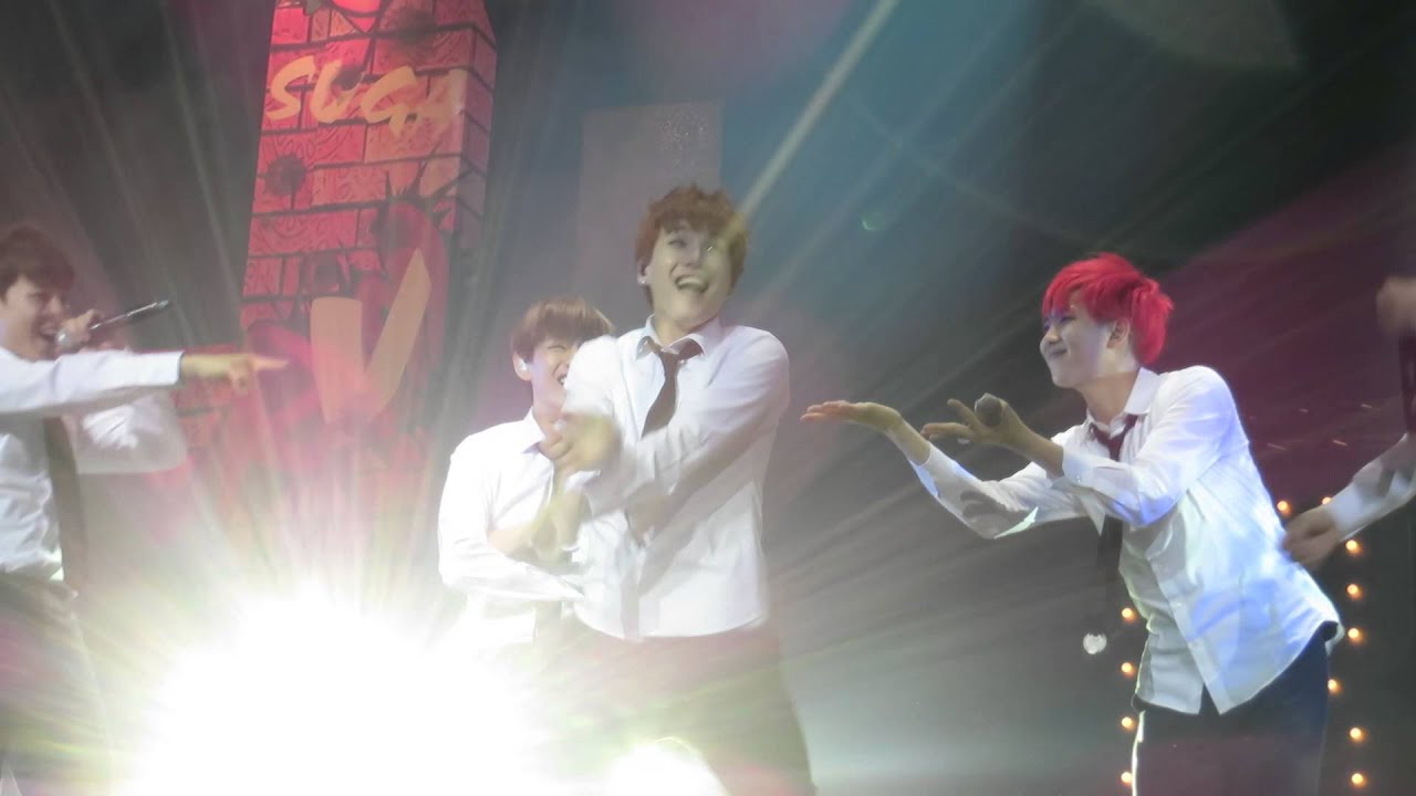Red Bullet in Manila 여기봐 Aegyo Cut - YouTube