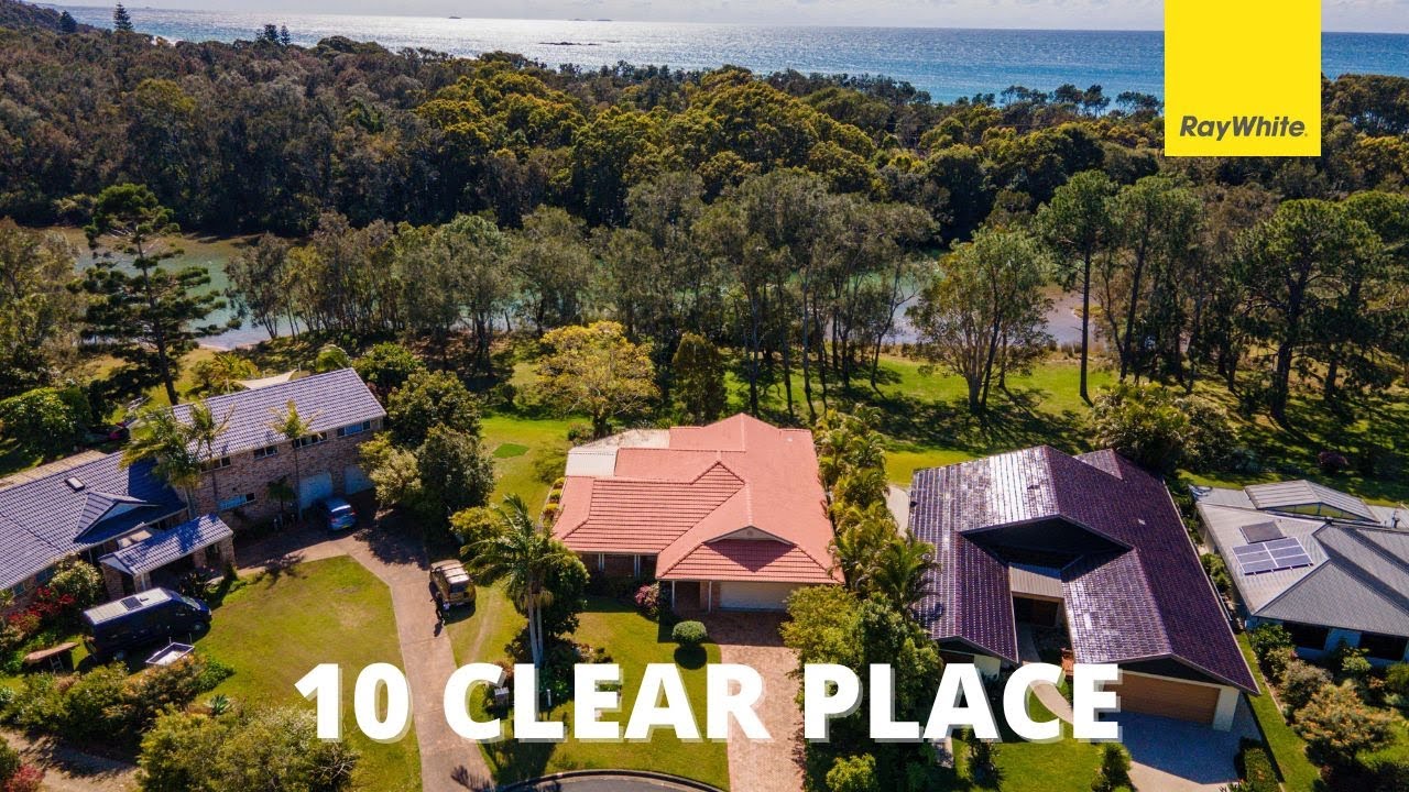 WOOLGOOLGA, 10 Clear Place - YouTube
