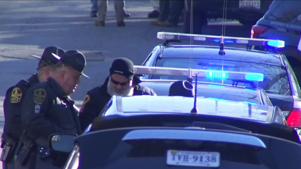 Sex Offender Shot By U S Marshals In Roanoke Youtube