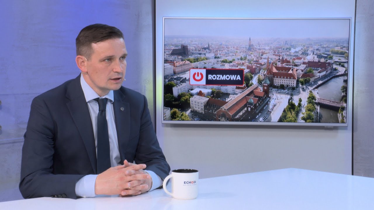 Jaros: "PiS to grupa rekonstrukcyjna, która odtwarza PRL" - YouTube