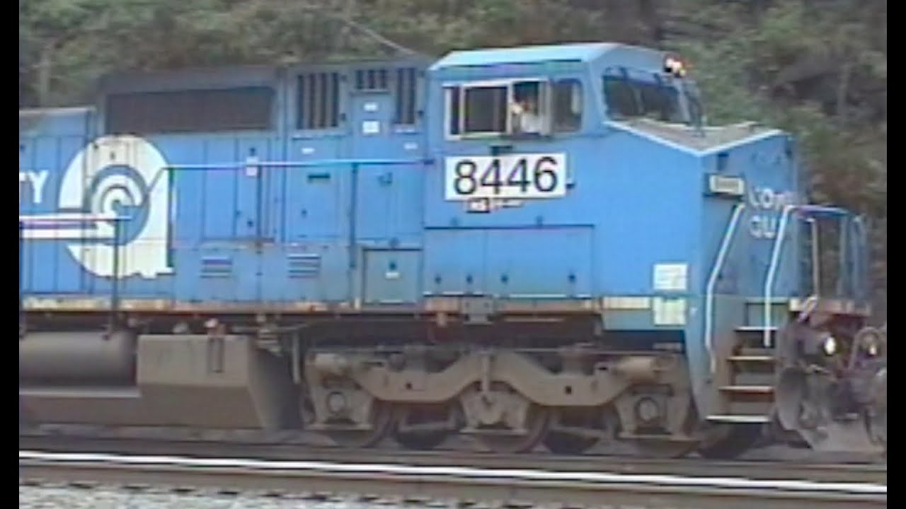 Patchwork Blue: Conrail Locomotives After The NS-CSX Merger, Volume 3: ...