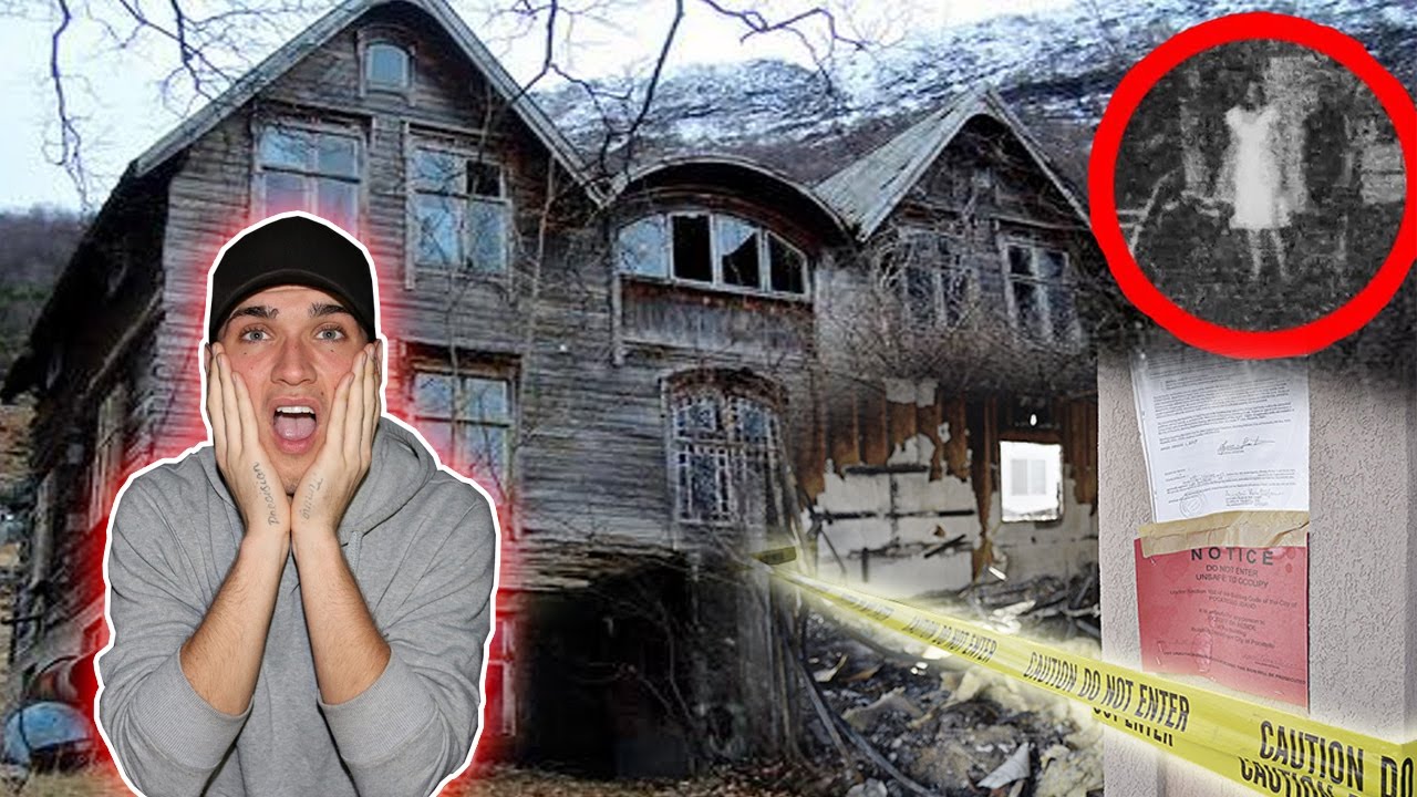 SNEAKING INTO ABANDONED CRIME SCENE ( HAUNTED VILLAGE ) - YouTube