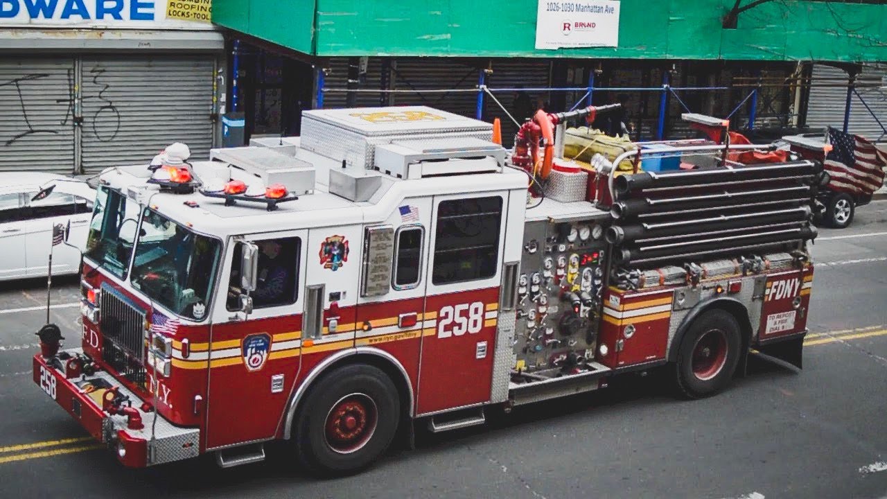 FDNY - Engine 258 Responding Urgently to Reports of Smoke Showing - YouTube
