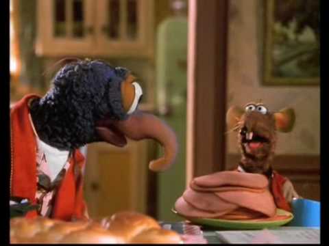 I Muppet venuti dallo spazio. Scena dei croccantini.