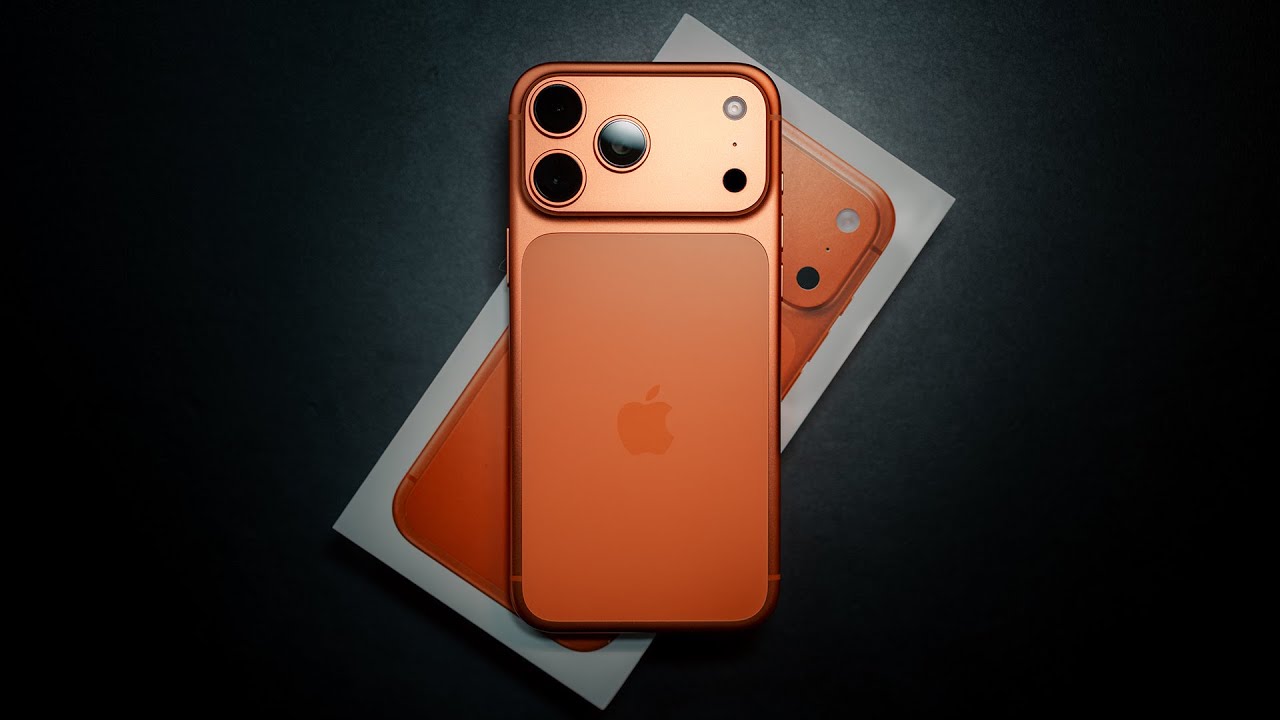 [TechCorner] #93 - Unboxing iPhone 17 Pro Max Cosmic Orange (bản dành ...