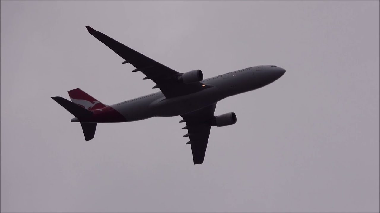 CHILL OUT! Plane Watching Brisbane Riverside, Brisbane City, Queensland ...