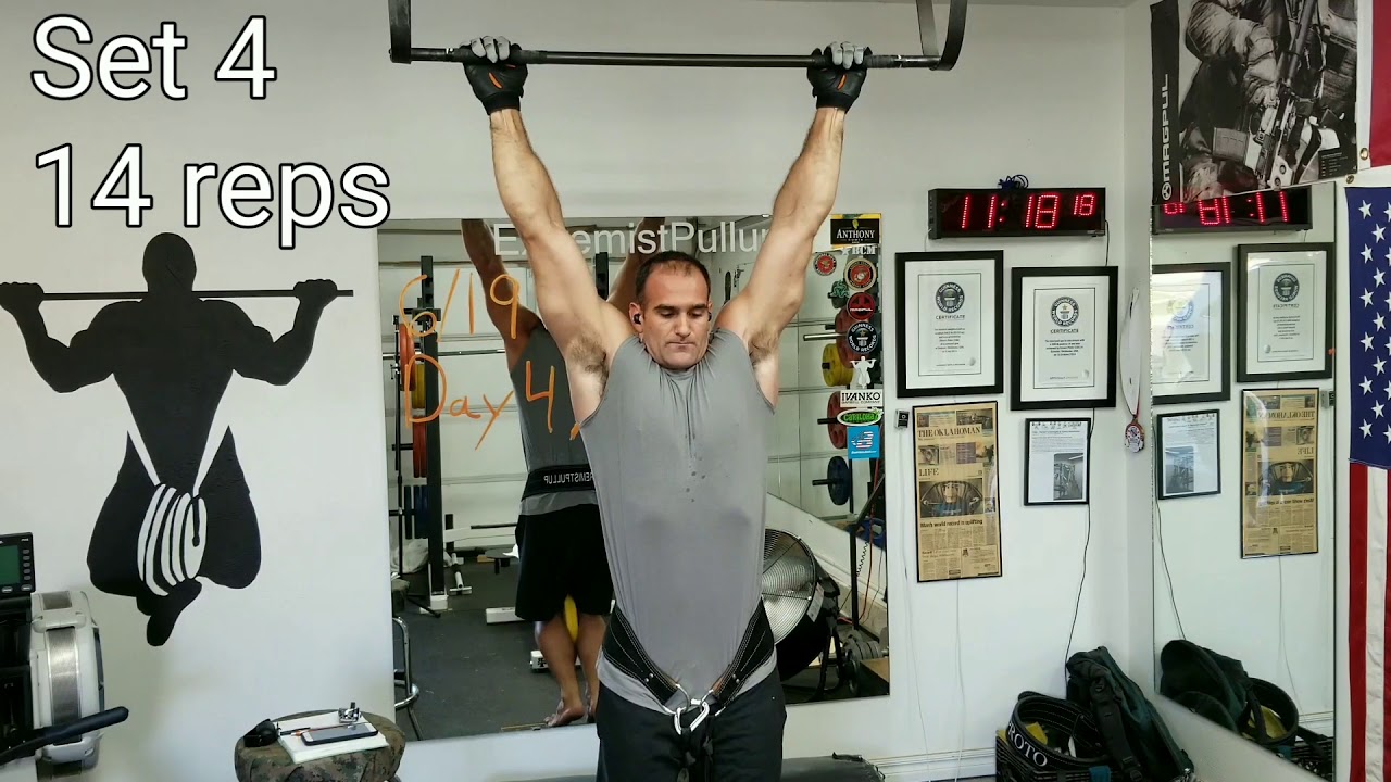 Day 47 100 pull-ups, 7 sets 3 min rest - YouTube