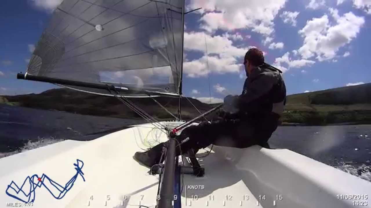 Phantom Dinghy Sailing - Fun Reaching - YouTube