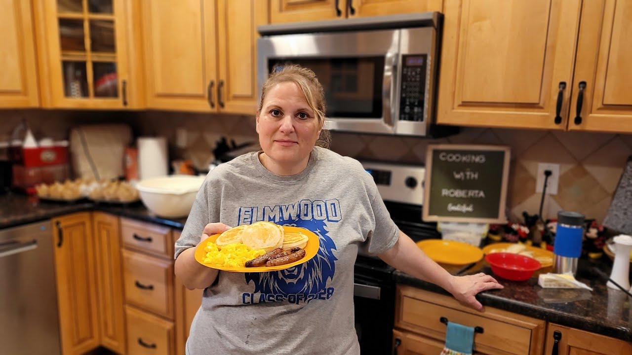 Life is real....A "Real Morning" in Roberta's Kitchen - YouTube