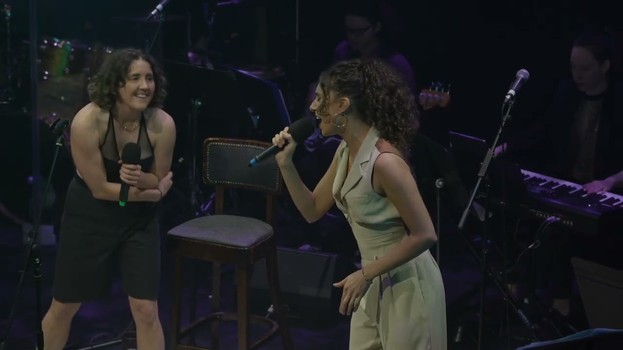 Baylie Carson & Amy Di Bartolomeo - When I Drive - Bonnie & Clyde ...