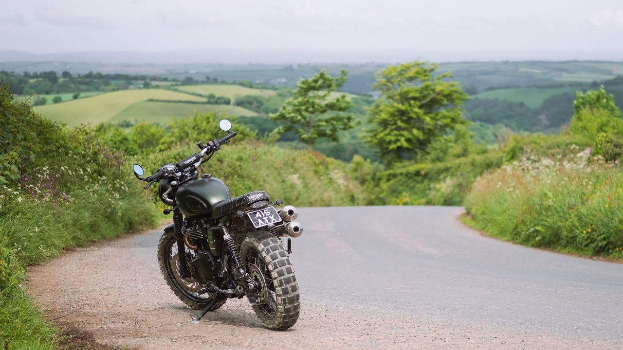 Discovering more Devon backroads - Triumph Scrambler 900 - Up the dirt ...
