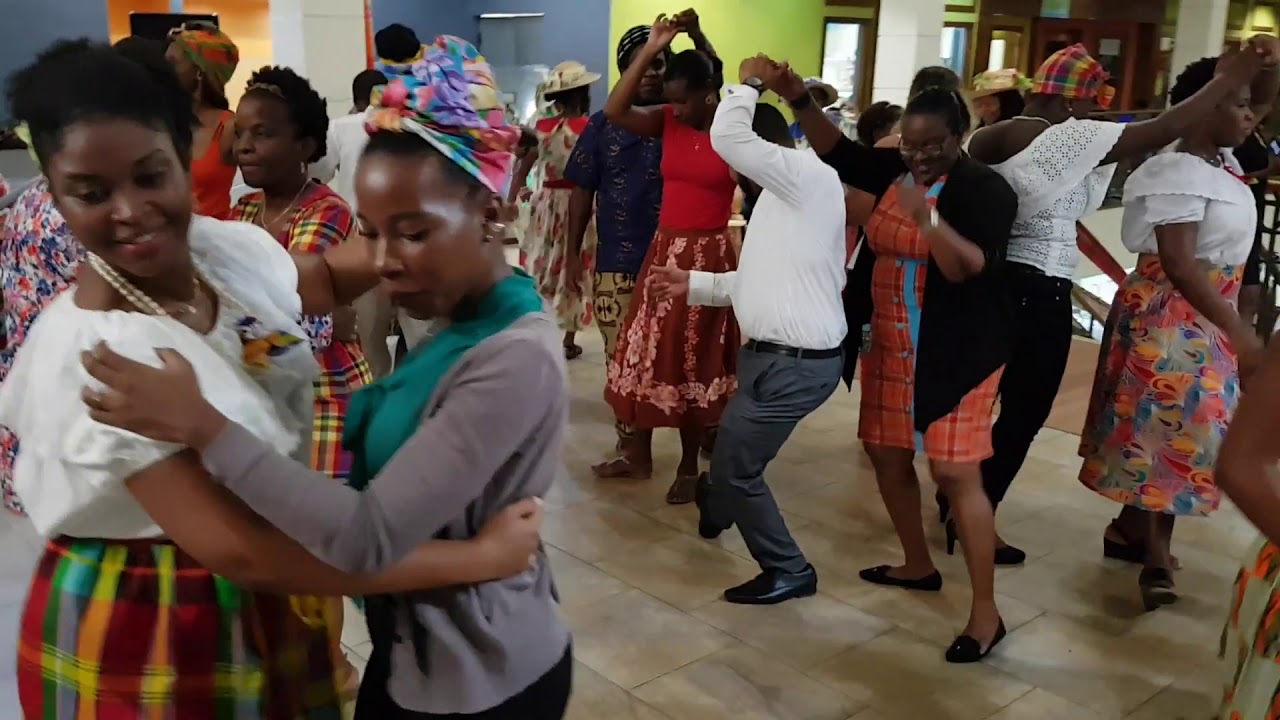 Moulala Dance - YouTube