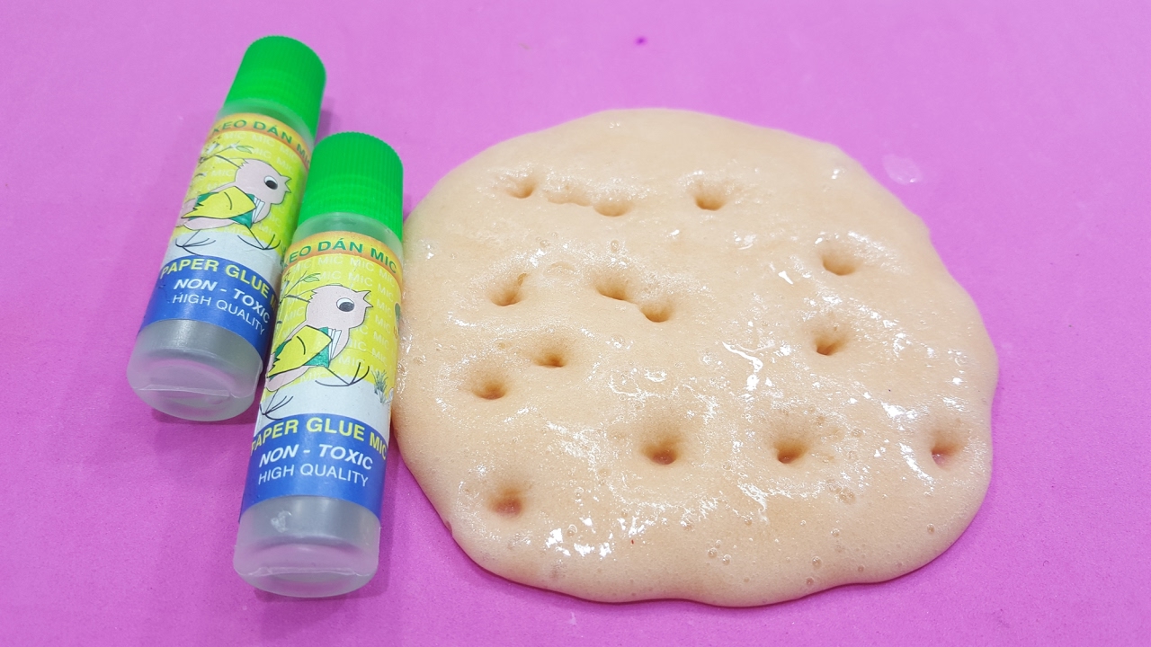 DIY Giant Glossy Glazed Slime ! How to Make Smooth Silky Slime ...